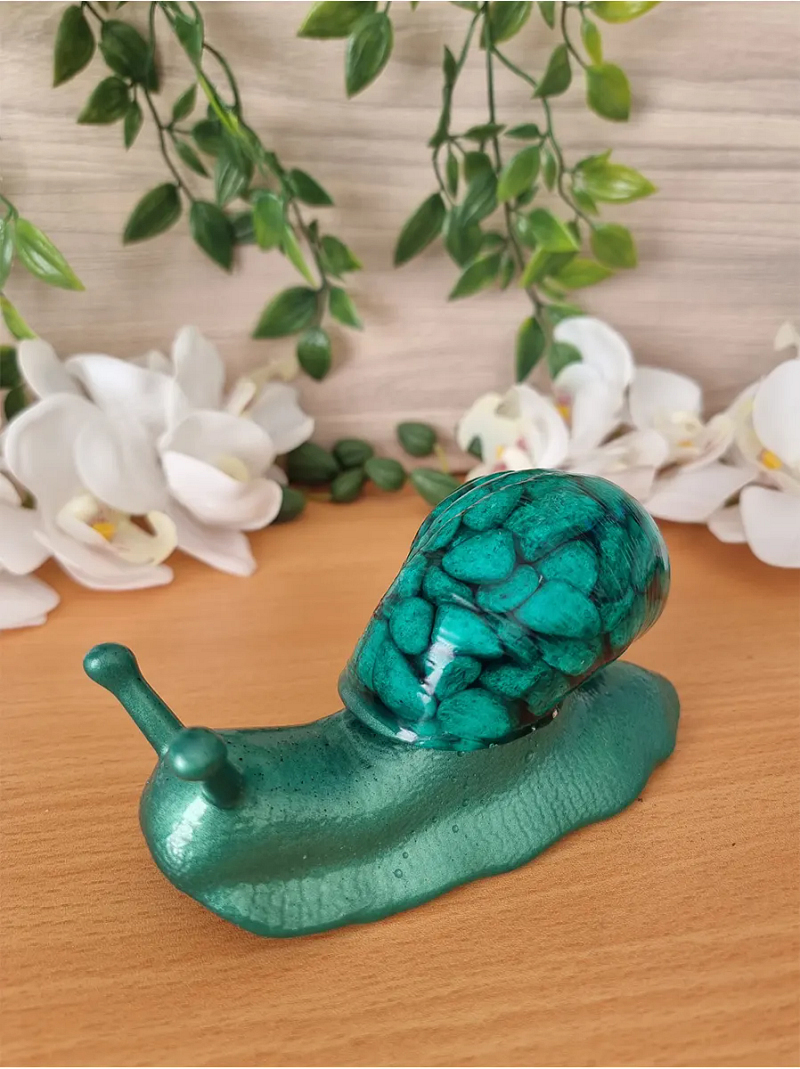 Large Green Resin And Green Stones Resin Snail - Open Window Crafts