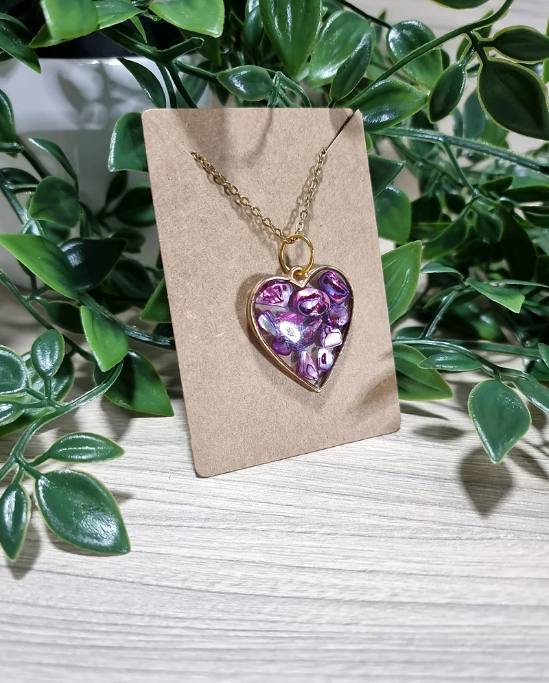 Redish Purple Pāua Heart Resin Necklace Pendant - Open Window Crafts