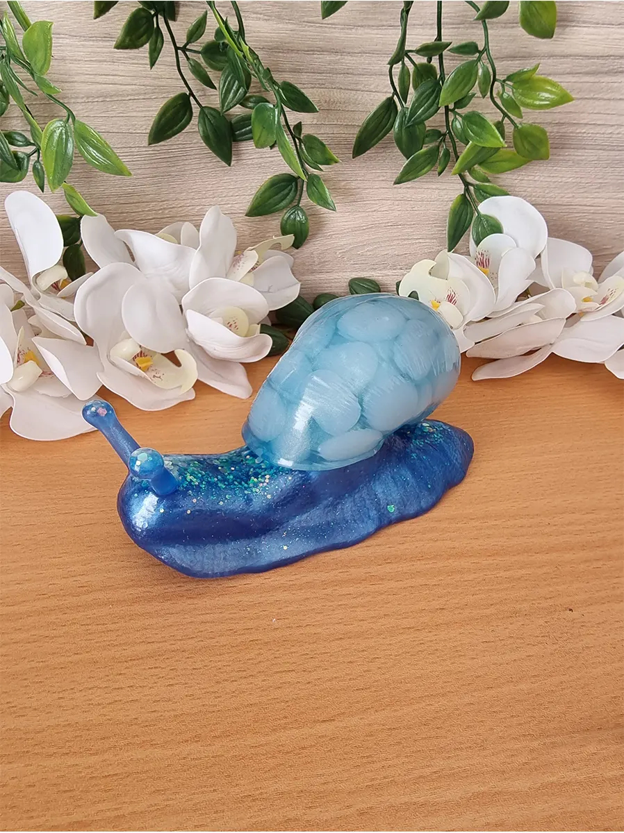 Blue Glow In The Dark Large Resin Snail - Open Window Crafts